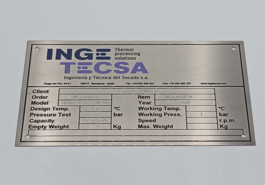 Fabricación de Placas Industriales y Corporativas - Artser